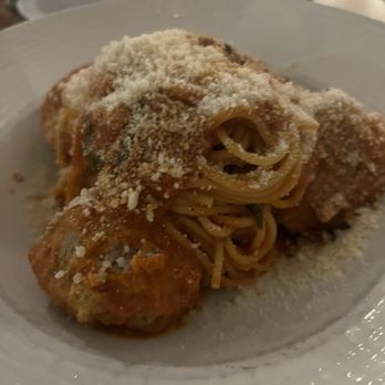 MAURIZIO TRATTORIA ITALIANA - Updated December 2024 - 689 Photos & 867 ...