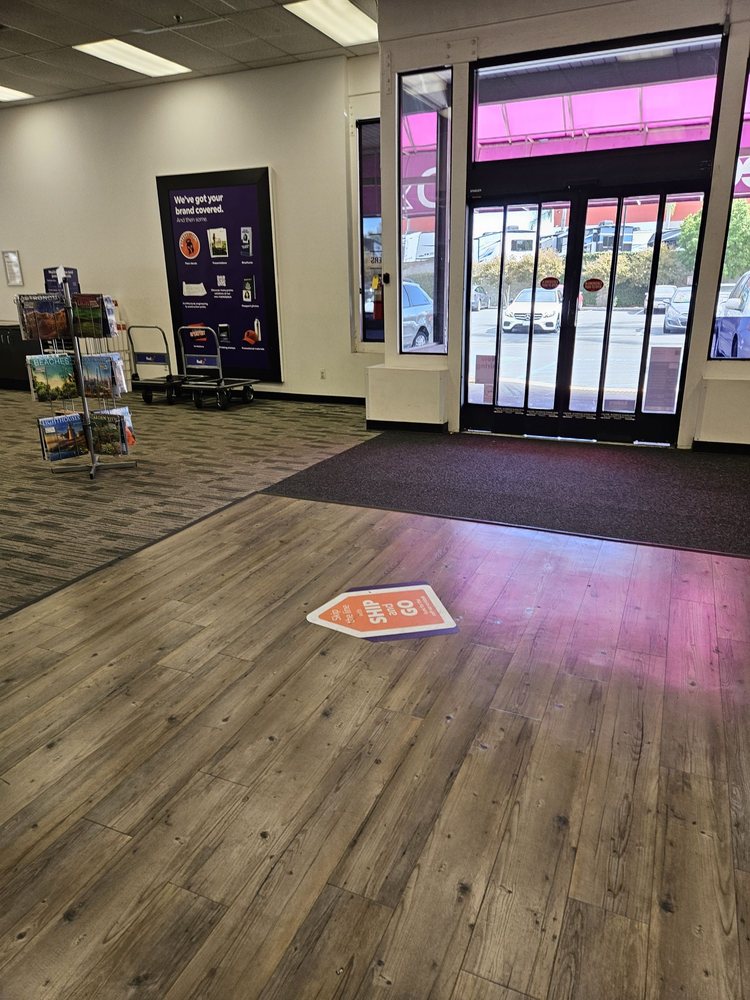 FEDEX OFFICE PRINT & SHIP CENTER - Updated December 2025 - 37 Photos ...