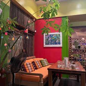 RED ELEPHANT THAI CUISINE - 529 Photos & 216 Reviews - 3196 Waialae Ave ...