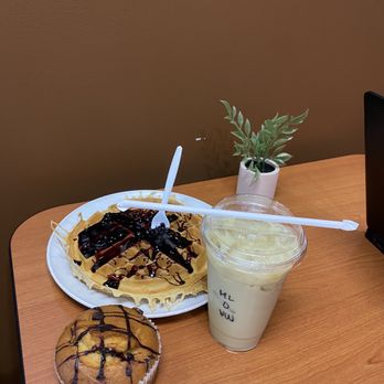 THE MOCHA ROOM - Updated October 2025 - 39 Photos & 21 Reviews - 2145 ...