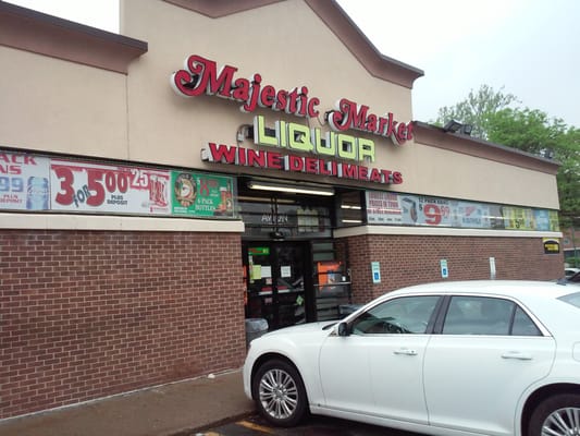 MAJESTIC MARKET - 12 Reviews - 25877 Lahser Rd, Southfield, Michigan ...