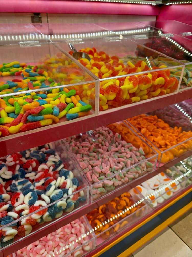 CANDY STOP - Updated May 2026 - 14006 Riverside Dr, Sherman Oaks ...