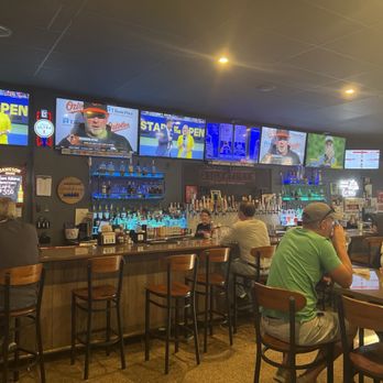 SIGNATURES MILLS STONE TAVERN - Updated December 2025 - 94 Photos & 115 ...
