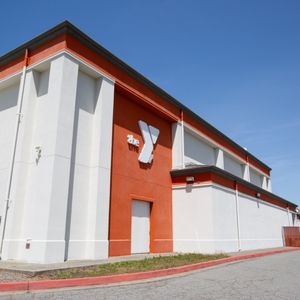 VIVALON - Updated December 2025 - 21 Photos - 999 Third St, San Rafael ...