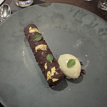 JUNIPER - Updated July 2024 - 1716 Photos & 687 Reviews - 2400 E Cesar ...