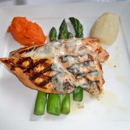 LE CENTRAL - Updated June 2026 - 548 Photos & 458 Reviews - 453 Bush St ...