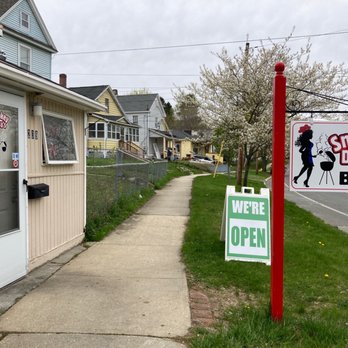 SMOKEY DIVAS - Updated January 2026 - 31 Photos & 68 Reviews - 239 ...