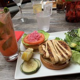 PORTSIDE TAVERN - Updated January 2026 - 173 Photos & 241 Reviews - 444 ...