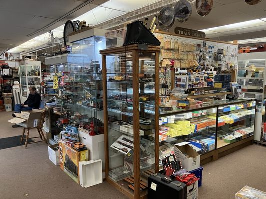 THE ELECTRIC TRAIN SHOP - Updated December 2025 - 29 Photos & 21 ...