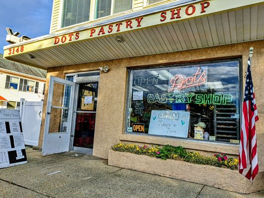 DOT’S PASTRY SHOP - TEMP. CLOSED - Updated January 2026 - 121 Photos ...