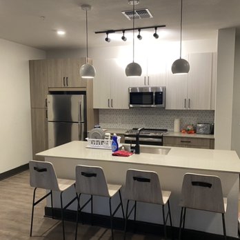 CANVAS TEMPE - Updated July 2024 - 30 Photos & 49 Reviews - 1028 E ...