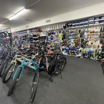 CYCLE WORLD BIKE - Updated October 2025 - 102 Photos & 42 Reviews - 8913 De Soto Ave, Canoga ...