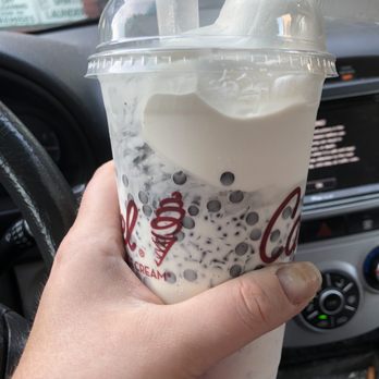 CARVEL - Updated May 2025 - 12 Photos & 14 Reviews - 233 E Main St, New ...