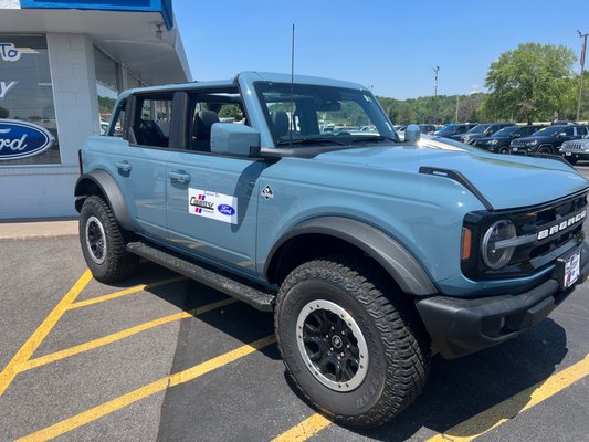 COURTESY FORD - Updated September 2025 - 13 Photos - 3921 W River Dr ...