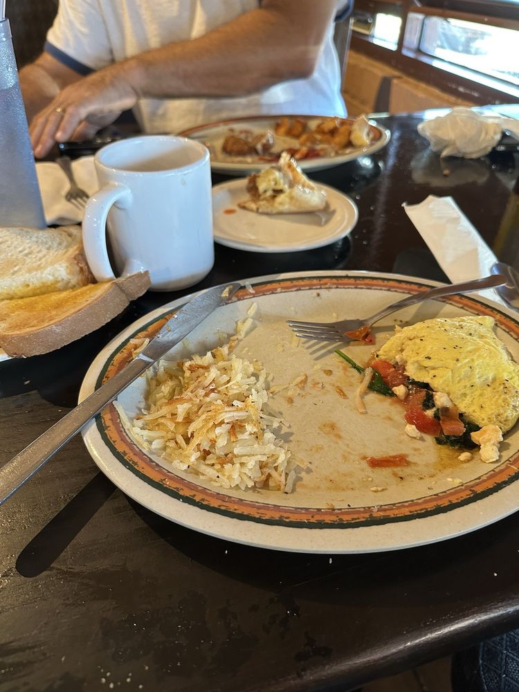 207 DINER - Updated August 2025 - 24 Photos & 34 Reviews - 101 E ...