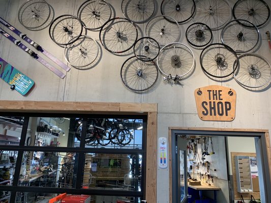 REI - 94 Photos & 90 Reviews - 500 E Northern Lights Blvd, Anchorage ...