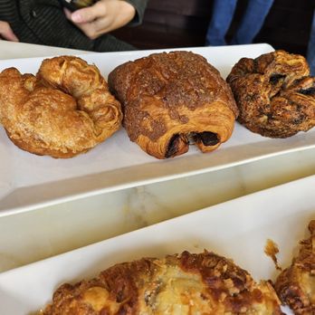 B PATISSERIE - Updated August 2024 - 7528 Photos & 3533 Reviews - 2821 ...