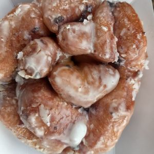 DONUT PARADE - 90 Photos & 146 Reviews - 2152 N Hamilton St, Spokane ...