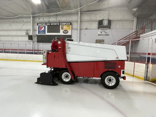 CENTER ICE SPORTS COMPLEX - Updated December 2025 - 34 Photos - 8319 ...