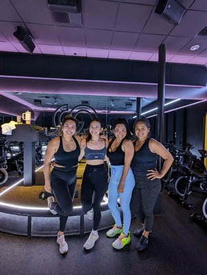 CLUB STUDIO - Updated March 2025 - 285 Photos & 411 Reviews - 5715 ...