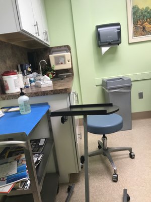 FIRST COLONIAL FAMILY PRACTICE AND URGENT CARE CENTER - Updated January ...