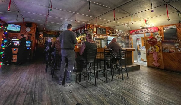 CHET’S PLACE - Updated December 2025 - 21 Photos & 29 Reviews - 1778 E ...