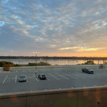 HOLIDAY INN PADUCAH RIVERFRONT - Updated October 2025 - 27 Photos & 30 ...