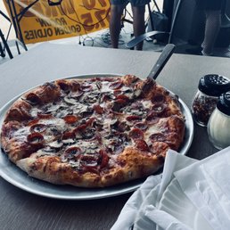 PAPA ROCKS - Updated July 2025 - 43 Photos & 54 Reviews - 4512 Broadway ...