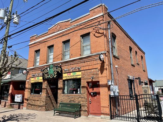 THE GROGGY FROGG - Updated December 2025 - 197 Photos & 104 Reviews ...