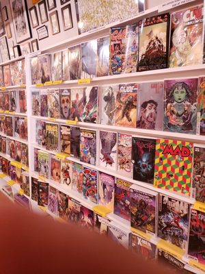 ATOMIC BOOKS - 59 Photos & 101 Reviews - 3620 Falls Rd, Baltimore ...