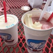 ICE-BURG DRIVE-IN - 53 Photos & 118 Reviews - 616 W Birch St, Walla ...