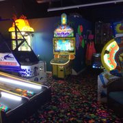 BANANAS MINI GOLF AND ARCADE - 25 Photos - Mini Golf - 2251 E Pass Rd ...