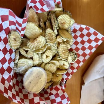 WING KING - Updated July 2024 - 117 Photos & 38 Reviews - 101 E Pueblo ...