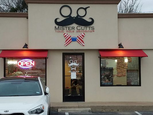 MISTER CUTTS TOTAL MALE GROOMING AT BURKBURNETT RD - Updated August ...