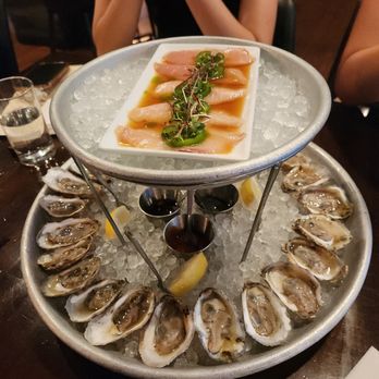 AMA RAW BAR - WEST VILLAGE - Updated December 2025 - 290 Photos & 165 ...