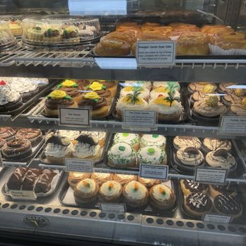 MORENO BAKERY - Updated September 2025 - 914 Photos & 815 Reviews - 737 ...