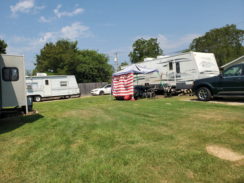 TRINITY RV RETREAT - Updated October 2025 - 402 Railroad St, Trinity ...