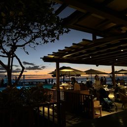 BEACH TREE RESTAURANT BAR AND LOUNGE - Updated December 2025 - 635 ...