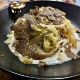 DOS BESOS - Updated May 2024 - 681 Photos & 279 Reviews - 99 Union St ...