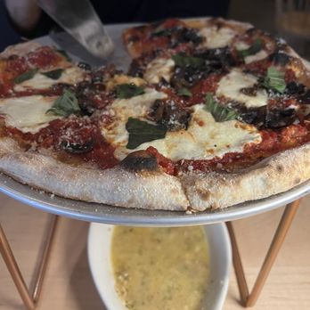 GOOMAH - Updated May 2024 - 65 Photos & 35 Reviews - 2440 Orchard Lake ...