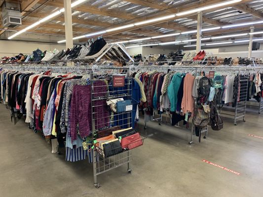 Fresno THE FRESNO RESCUE MISSION THRIFT STORE AND CARS - Updated ...