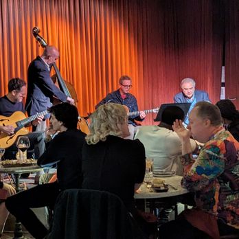 MONARQUE - Updated July 2024 - 666 Photos & 219 Reviews - 1010 Fleet St ...