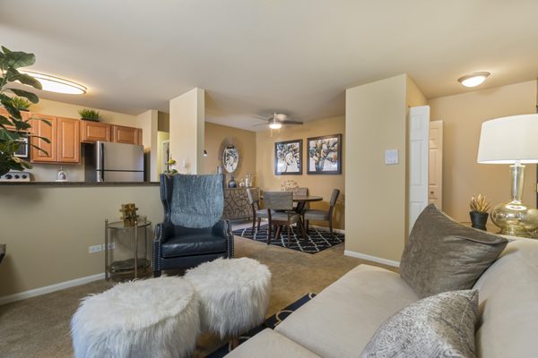 CLOVER RIDGE EAST APARTMENTS - Updated October 2025 - 11 Photos & 20 ...