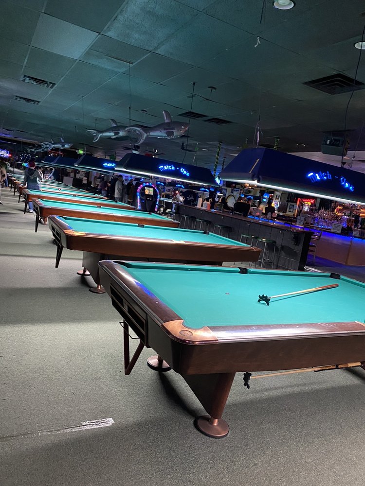 MATCH UPS POOL HALL - 11 Photos & 18 Reviews - 625 S Mason St, Fort ...