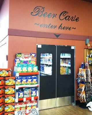 HOLIDAY MARKET - Updated October 2025 - 13 Photos & 39 Reviews - 3055 ...