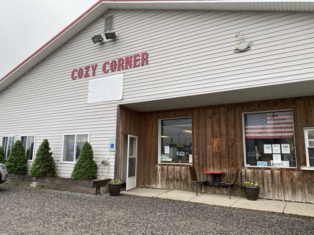 COZY CORNER FAMILY RESTAURANT - Updated January 2026 - 16 Photos - 690 ...