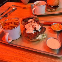 BREWDOG - CLEVELAND - Updated July 2025 - 334 Photos & 182 Reviews ...