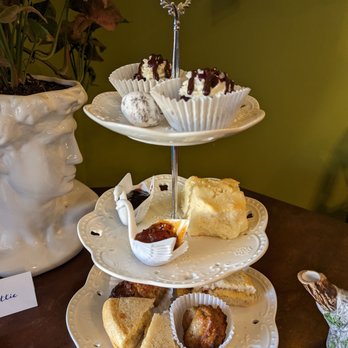 TROLL HOUSE COTTAGE - Updated December 2024 - 50 Photos & 22 Reviews ...