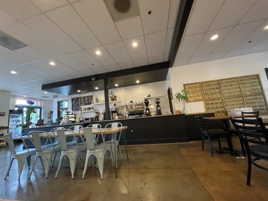 LARK CAFÉ - 30 Photos & 51 Reviews - 1980 Willamette Falls Dr, West ...