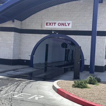 ULTRA CLEAN EXPRESS CAR WASH - Updated May 2025 - 36 Photos & 23 ...